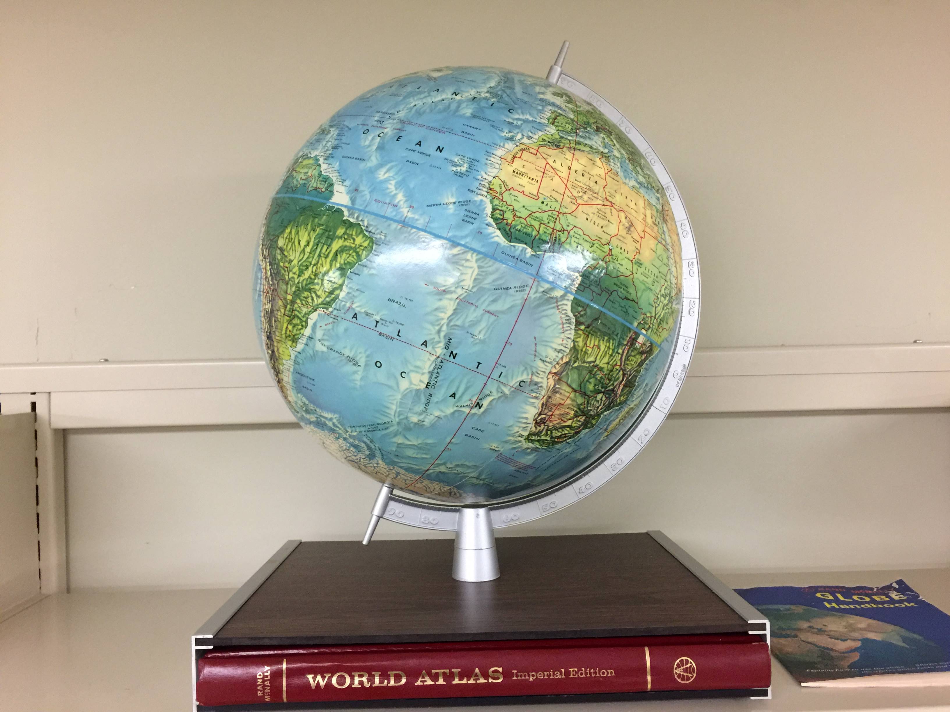 Science Education Center Exhibits - Western Illinois University